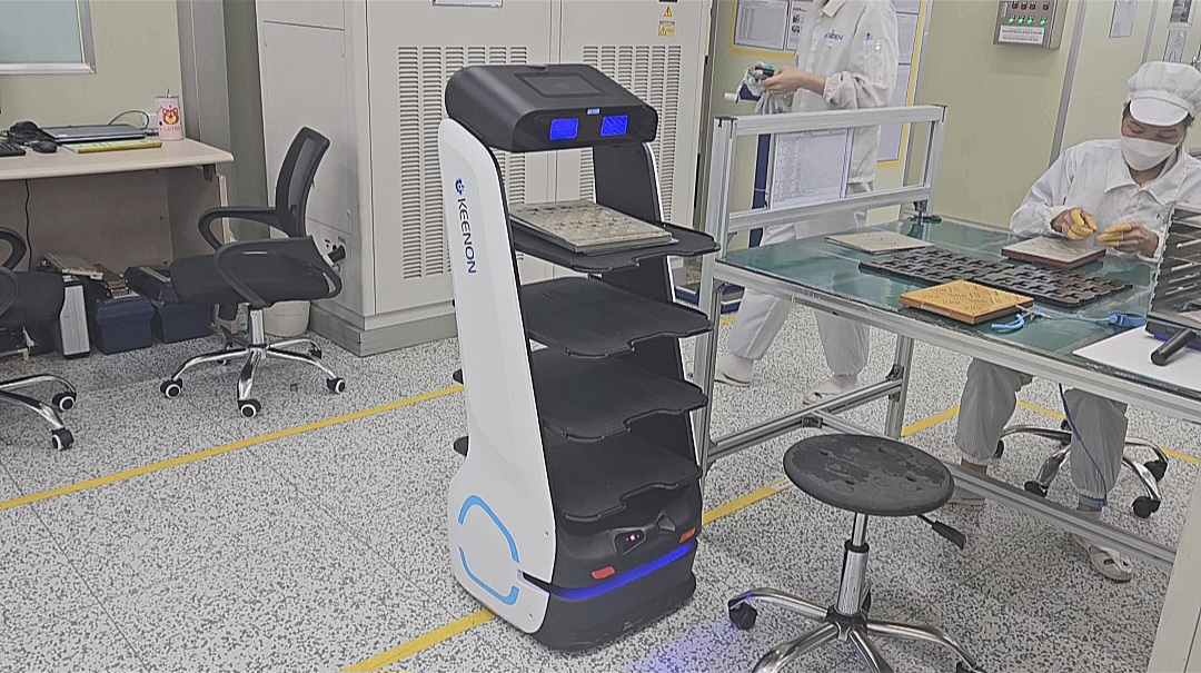 ROBOT GIAO HÀNG KEENON T5 TRONG NHÀ MÁY HÀN QUỐC TẠI BẮC GIANG - DigiCorp