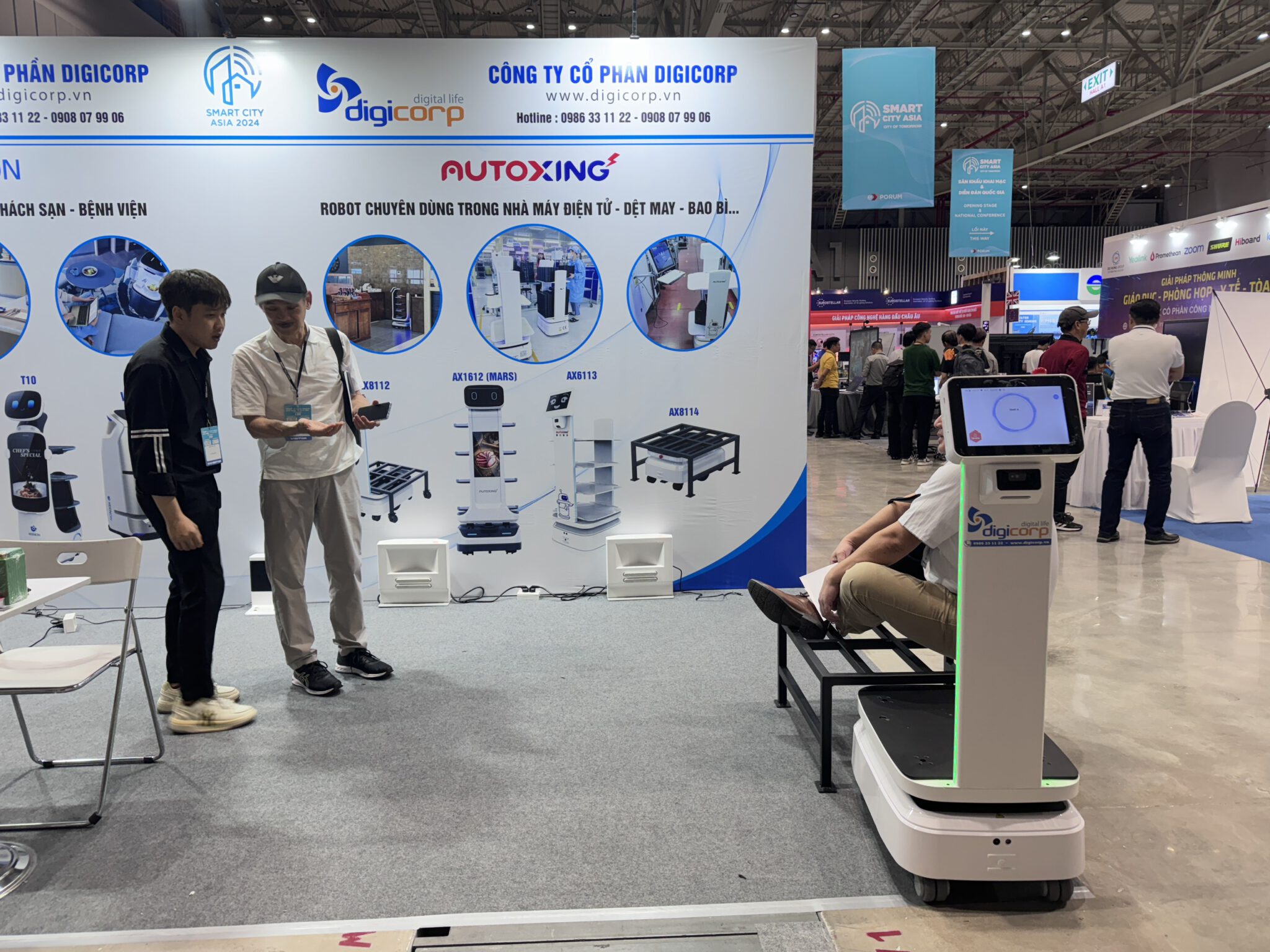 DIGICORP CHO RA MẮT MỘT LOẠT SẢN PHẨM ROBOT TẠI TRIỂN LÃM SMART CITY ...