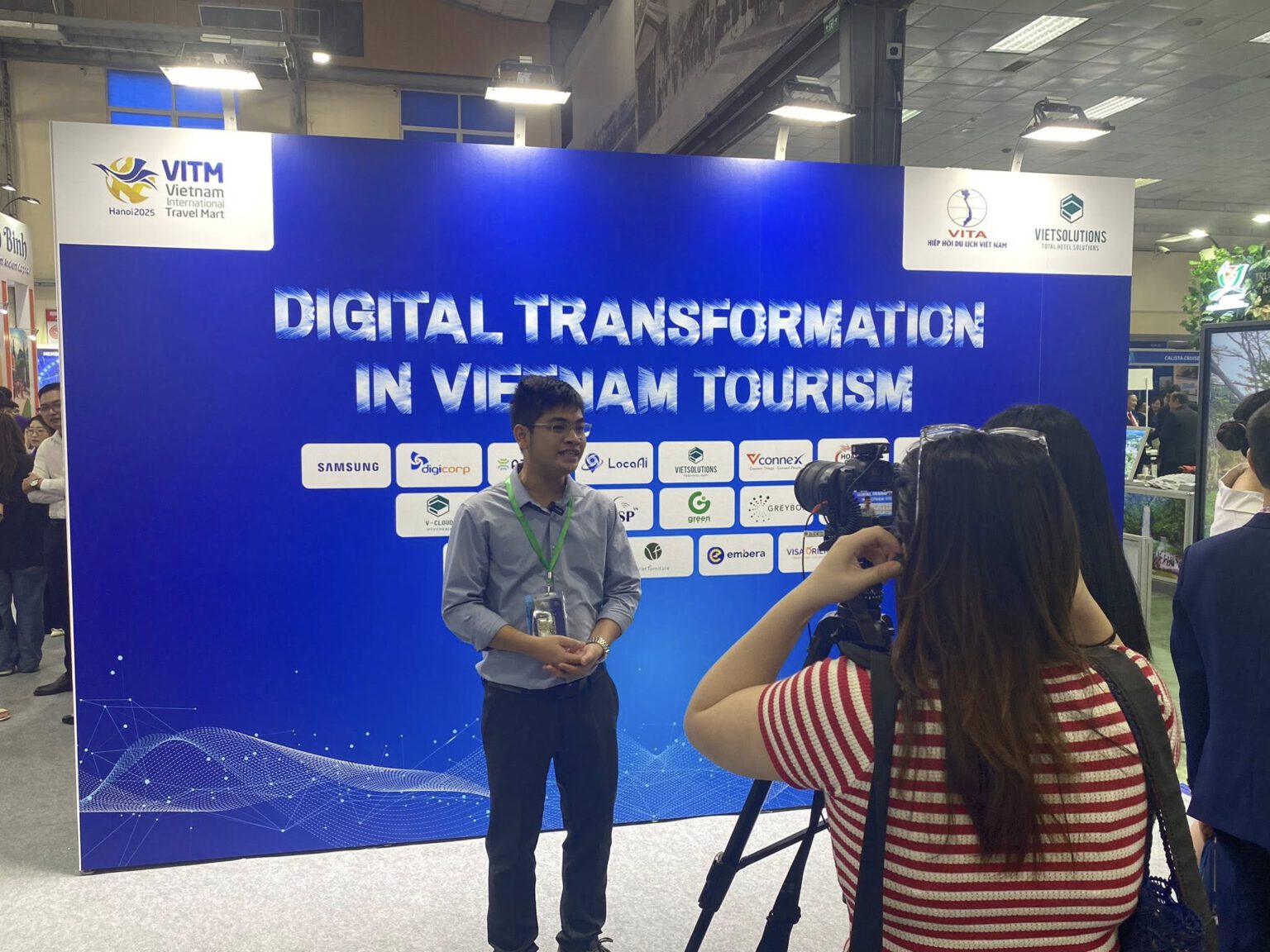 DIGICORP GIỚI THIỆU GIẢI PHÁP ROBOT PHỤC VỤ KHÁCH SẠN, NHÀ HÀNG TẠI TRIỂN LÃM VITA 2025 - DigiCorp